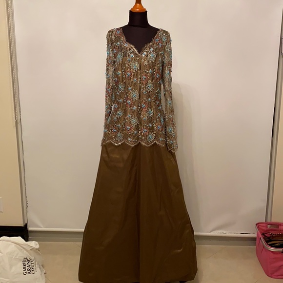 gabriella arango | Dresses | Bronze Long Sleeve Taffeta And Lace ...